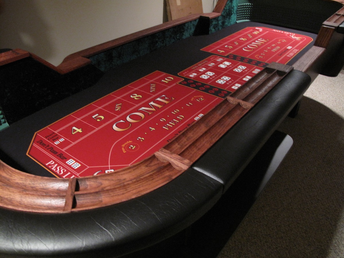 Custom Made Gaming Tables • Craps Tables • Houston Poker Tables