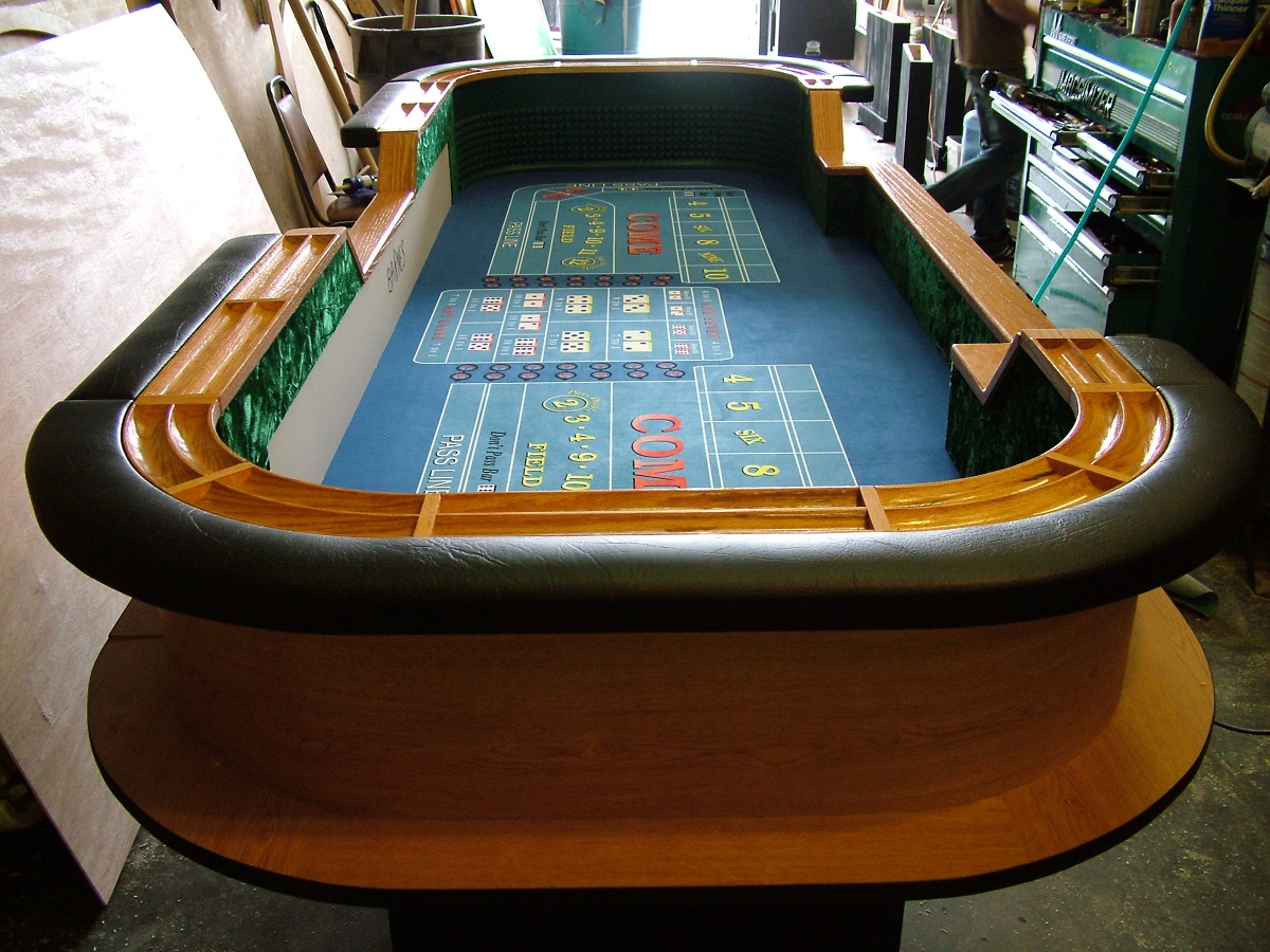 Custom Made Gaming Tables • Craps Tables • Houston Poker Tables